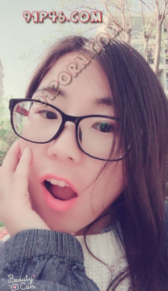 玩过的骚女露脸生活照接龙 - 91自拍论坛|91论坛|91PORNY|九色